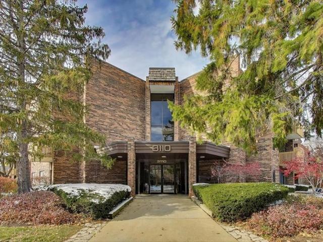 3110 Pheasant Creek Dr Apt 104, Northbrook, IL 60062