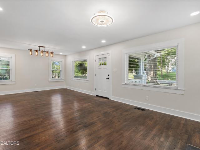 3110 Sevier Ave