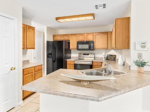 3110 W Louise Dr, Phoenix, AZ 85027