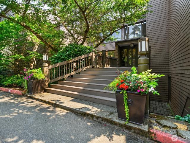 3110 W Lake Sammamish Parkway SE # 23