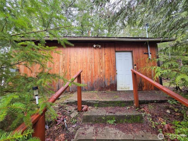 311130 Highway 101