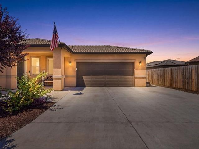 3111 Manchester St, Tulare, CA 93274