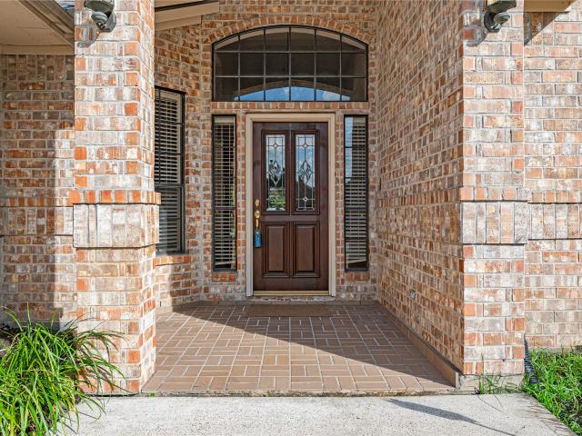 3111 Meadow Oak Drive