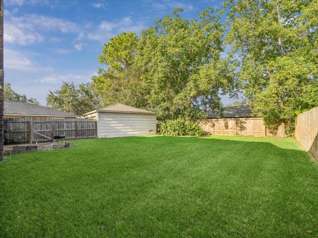3111 Apple Drive
