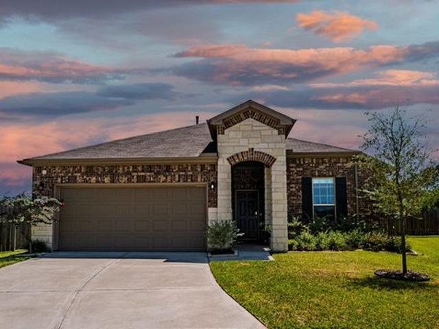 3111 Clydesdale Dr, Alvin, TX 77511