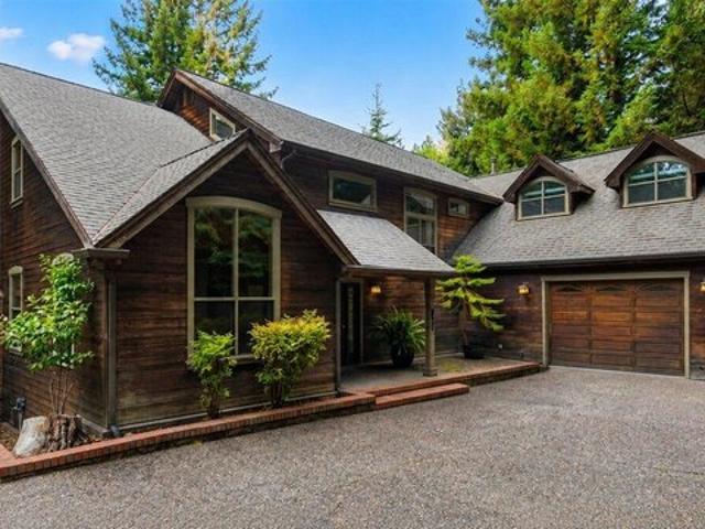 3111 Deer Fern Ct, Arcata, CA 95521