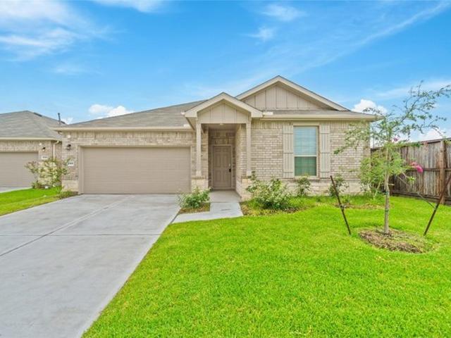3111 Freiberger Ln, Alvin, TX 77511