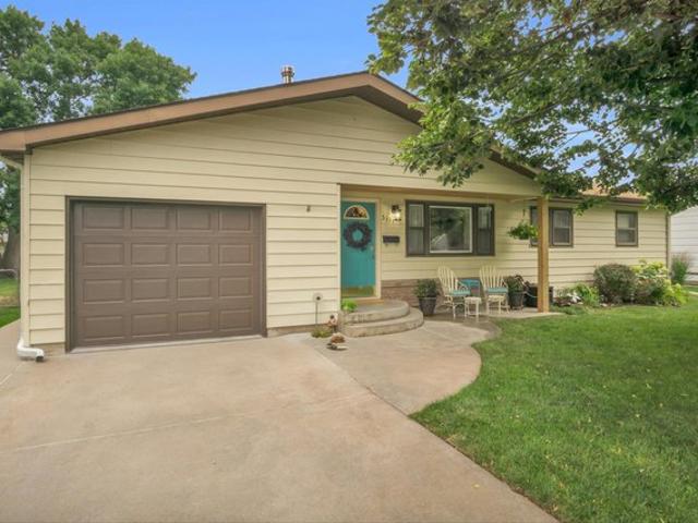 3111 K Ave, Kearney, NE 68847