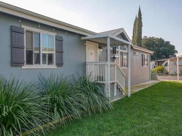 3111 Redcoat Ln, Sacramento, CA 95827