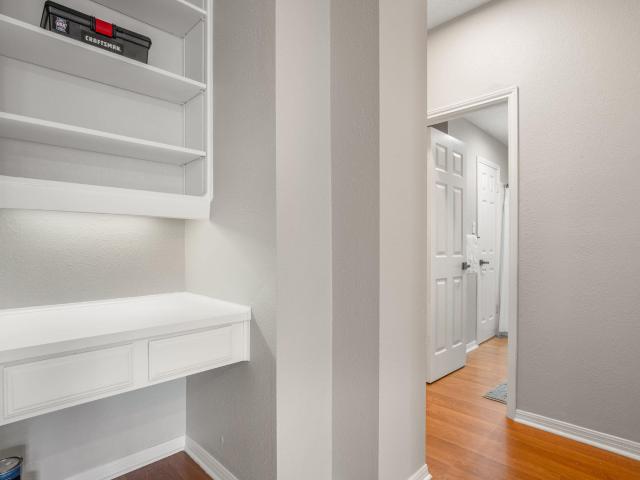 3111 Tom Green St # 208