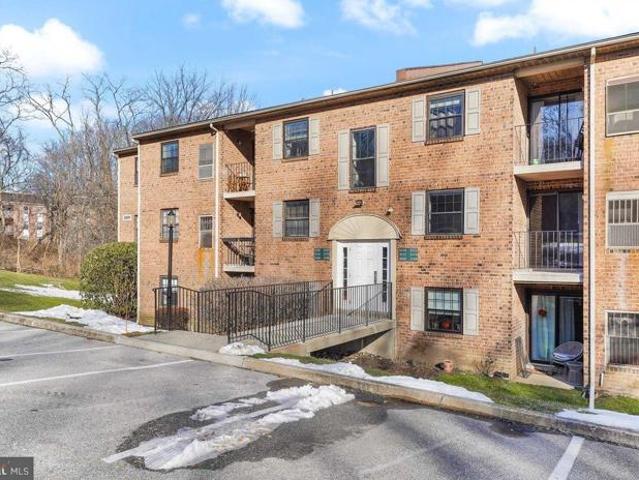3111 Valley Dr, West Chester, PA 19382