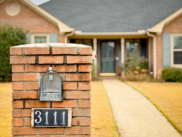 3111 Vicksburg Drive SW