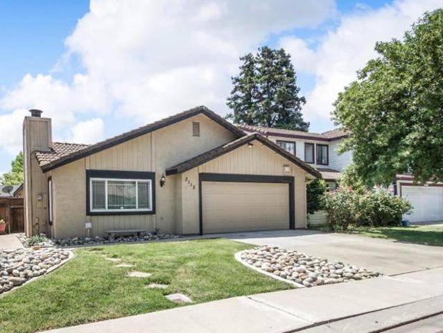 3112 Golden Eagle Ln, Modesto, CA 95356