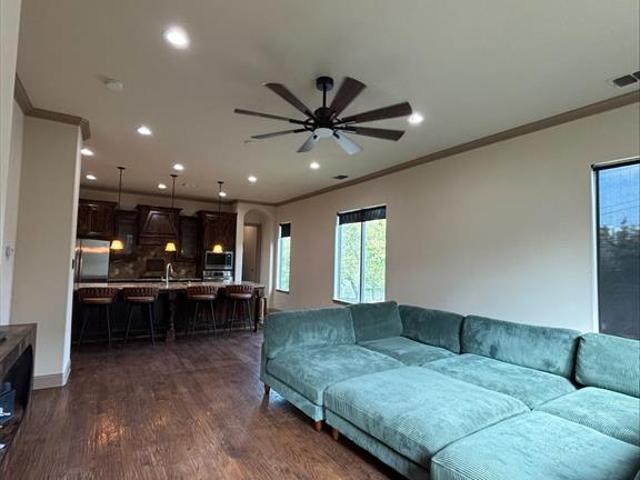 3112 Pavonia Drive
