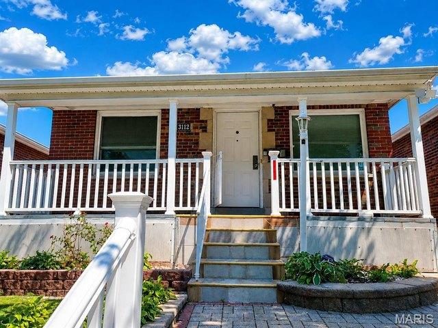 3112 S Compton Ave, Saint Louis, MO 63118