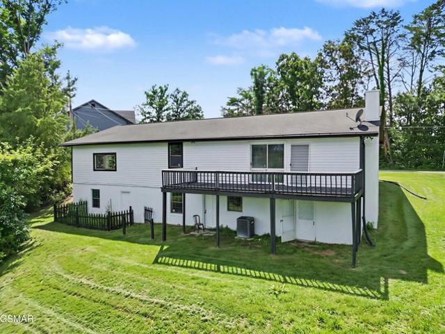 3113 Noland Dr, Pigeon Forge, TN 37863