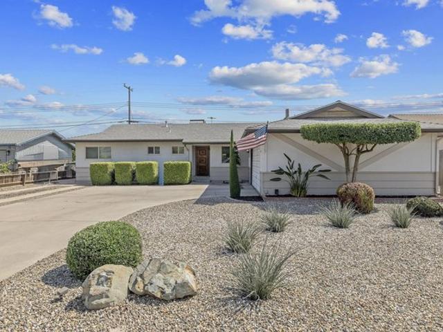 3113 E Laurel Ave, Visalia, CA 93292