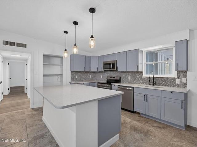 3113 Kline Rd E, Jacksonville, FL 32246