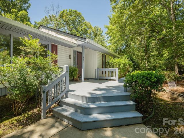 3113 Primrose Drive