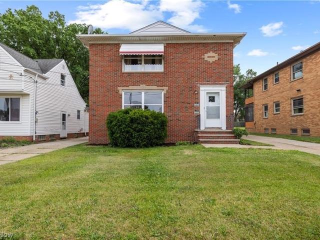3113 Snow Rd, Parma, OH 44134