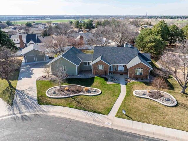 3113 Thunderbird Cir, Hays, KS 67601