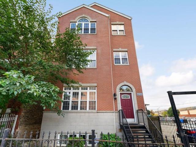 3113 W Warren Blvd Unit 401, Chicago, IL 60612