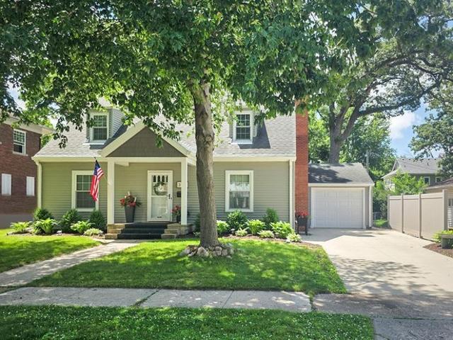 311 3rd Ave SW, Independence, IA 50644