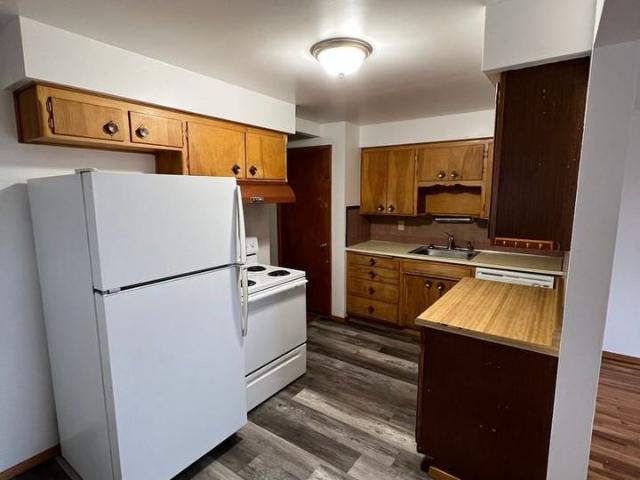 311 315 E Fairview 2 Bedroom Apartment for Rent at 311 E Fairview Ave, Spokane, WA 99207 Logan