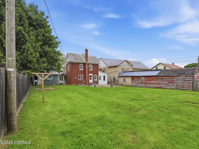 311 315 FRONT Street
