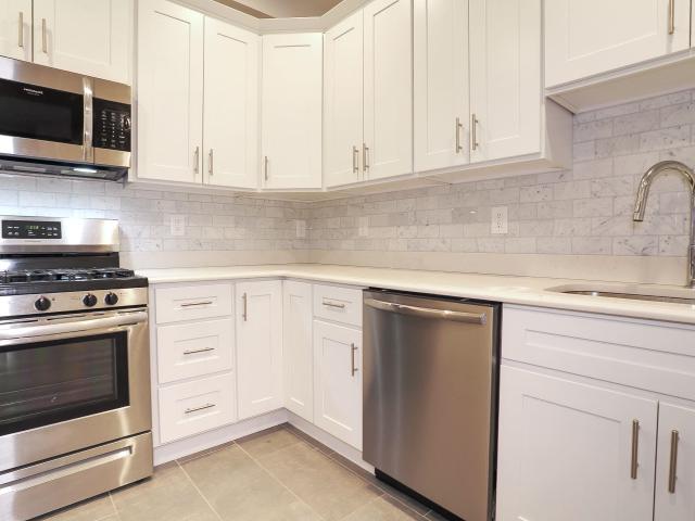 311 315 West Side Ave # 304