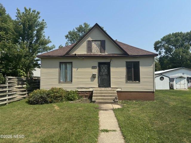 311 4th Ave SW, Watertown, SD 57201