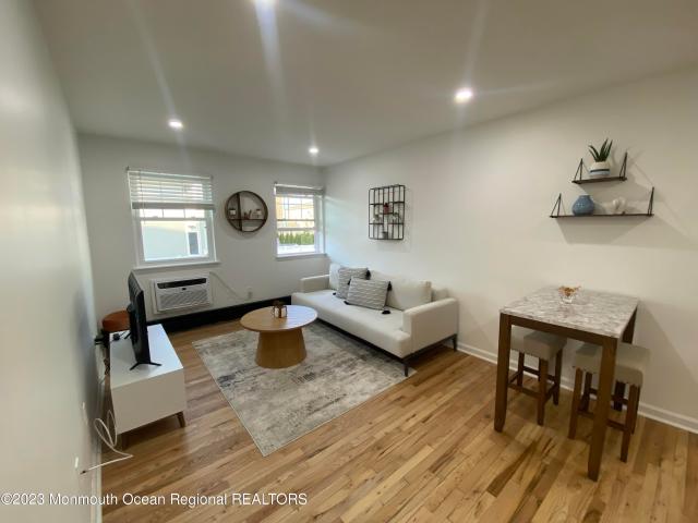 311 4th Avenue Unit 202
