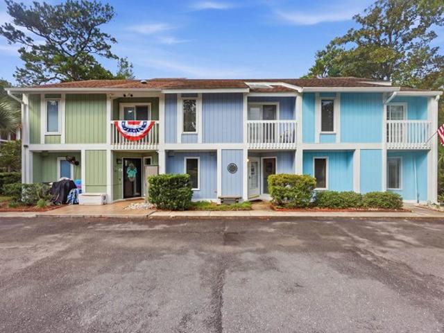 311 75th Ave N Apt 15, Myrtle Beach, SC 29572