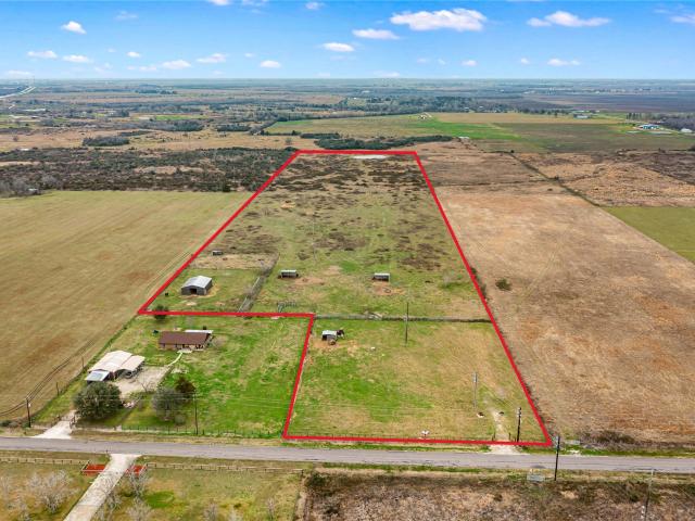 311 County Road 18, Damon, TX 77430 | MLS #34265