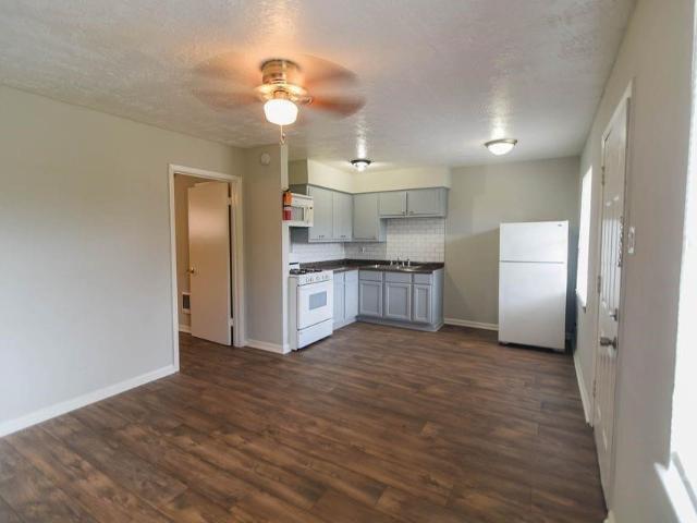 311 Campbell Avenue 5