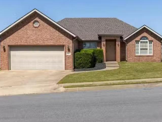 311 ASBOTH DR, CENTERTON, AR 72719 Single Family Residence For.