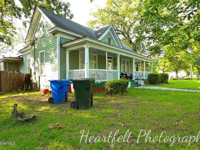 311 Bragg Street NE
