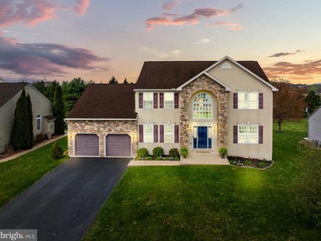 311 Buckhead Ln, Douglassville, PA 19518