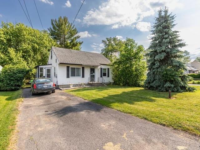 311 Garden City Dr, Syracuse, NY 13211