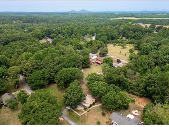 311 Gilstrap Dr, Liberty, SC 29657