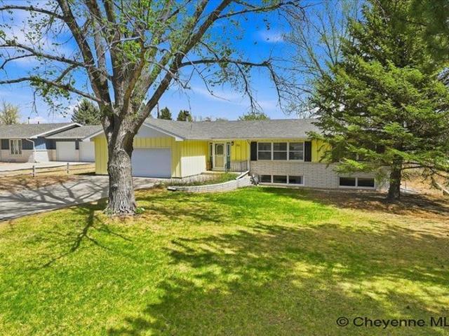 311 Grande Vista Rd, Torrington, WY 82240