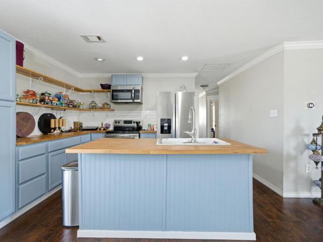 311 Guthrie Street