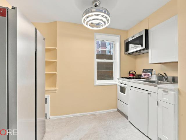 311 E 25th Street 3A