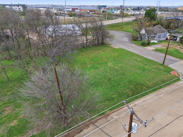 311 E Cannon St, Fort Worth, TX 76104 | MLS #21206 | Compass