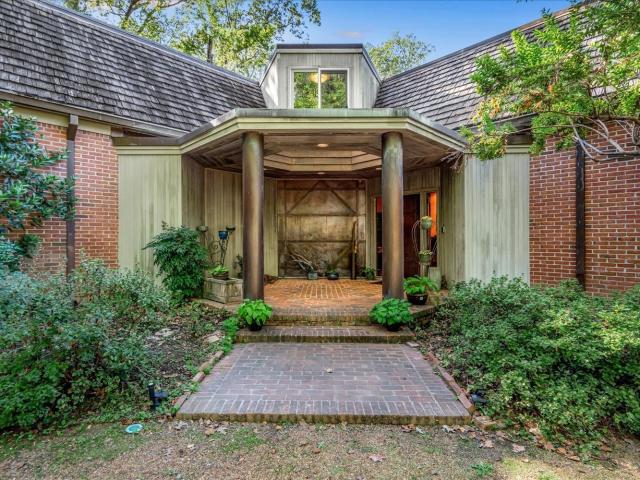 311 e cherry cir