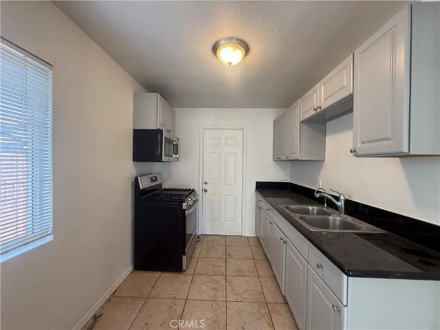 311 E Cummings Ln, Long Beach, CA 90805 | MLS #IV26080 | Compass