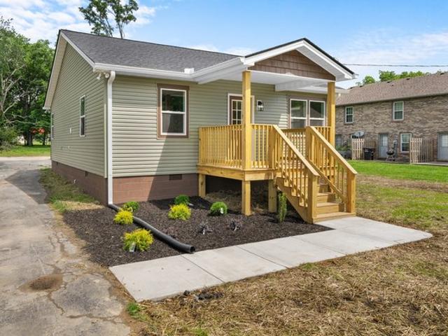 311 E Grizzard St, Tullahoma, TN 37388