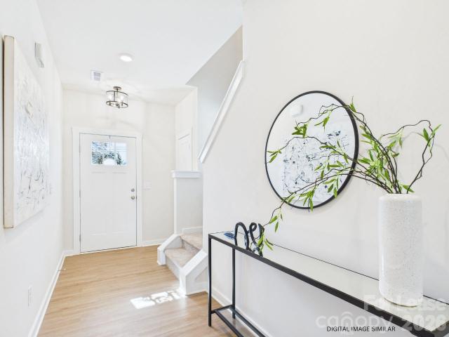 311 E Kings Street # 4