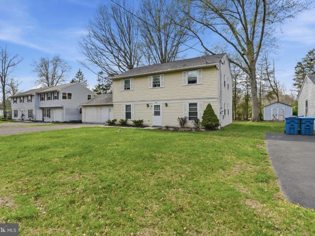 311 E Park Ave, Sellersville, PA 18960 | MLS #PABU2118 | Compass