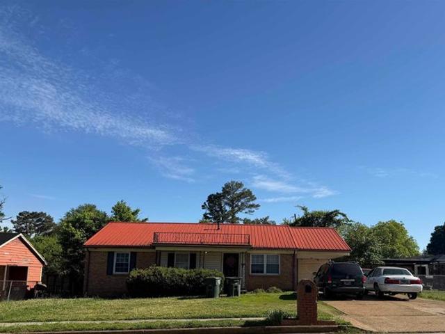 311 E Shelby Dr, Memphis, TN 38109